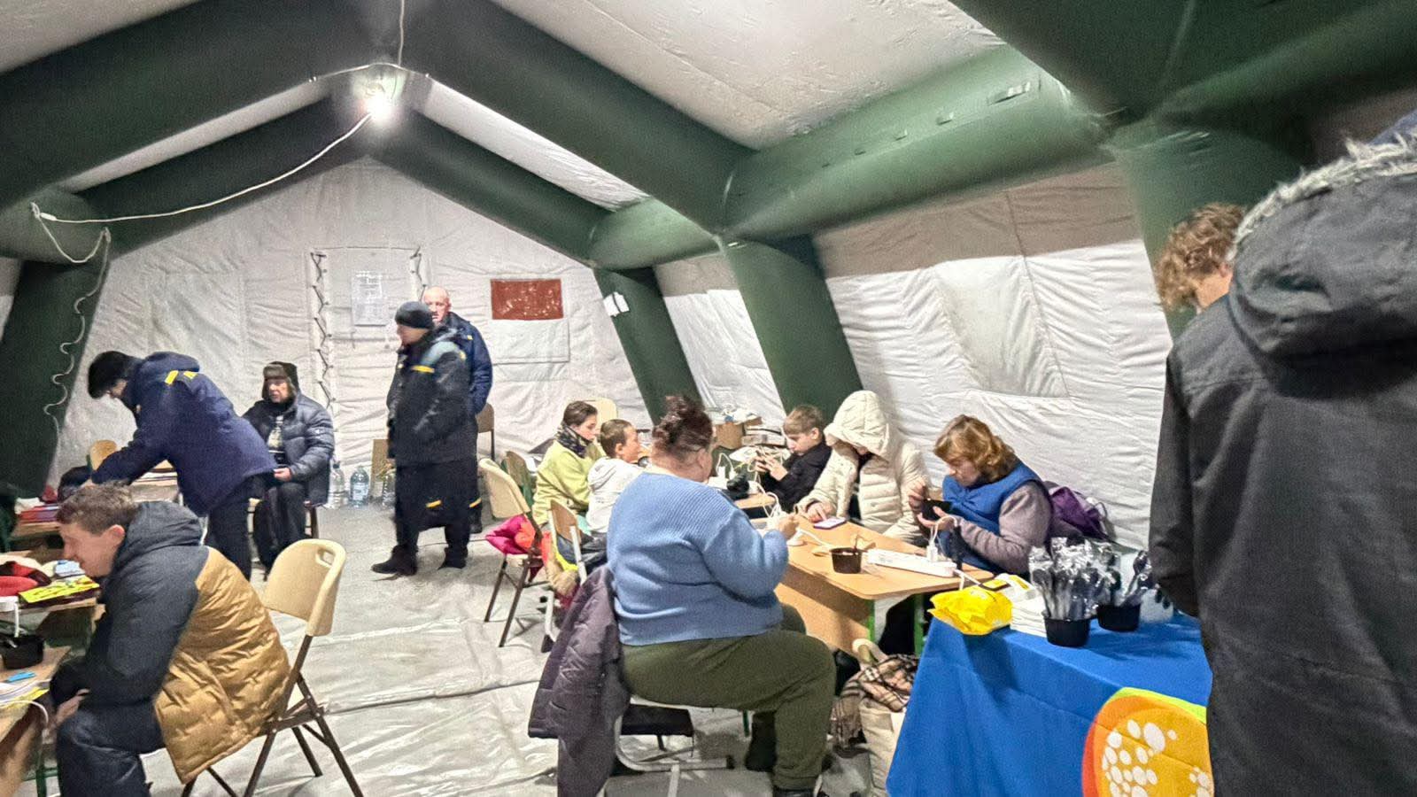 МБО «World Central Kitchen» забезпечує гарячі обіди мешканцям ...