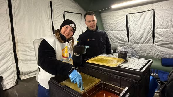 МБО «World Central Kitchen» забезпечує гарячі обіди мешканцям ...